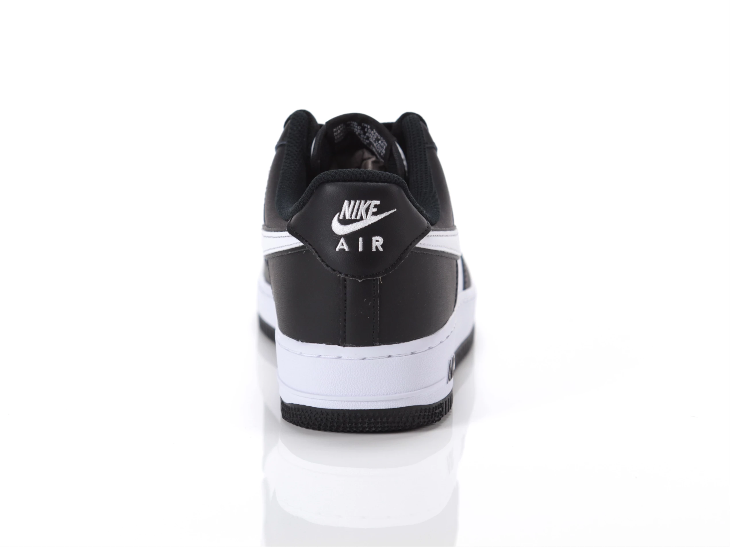 Nike AIR FORCE 1 07 hombre DV0788 001 | YOUSPORTY