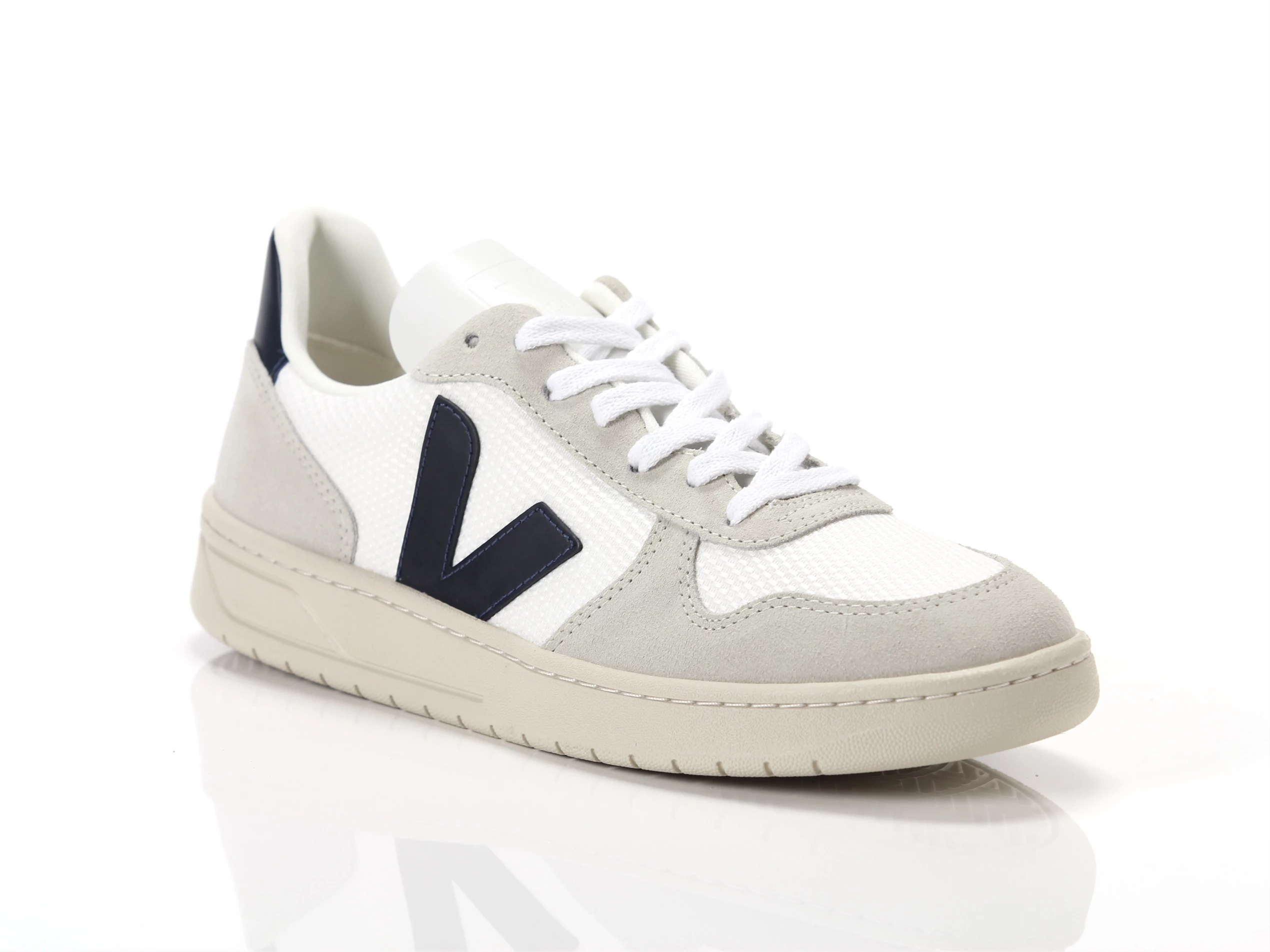 Veja V-10 Bianco man VX0101380B | YOUSPORTY