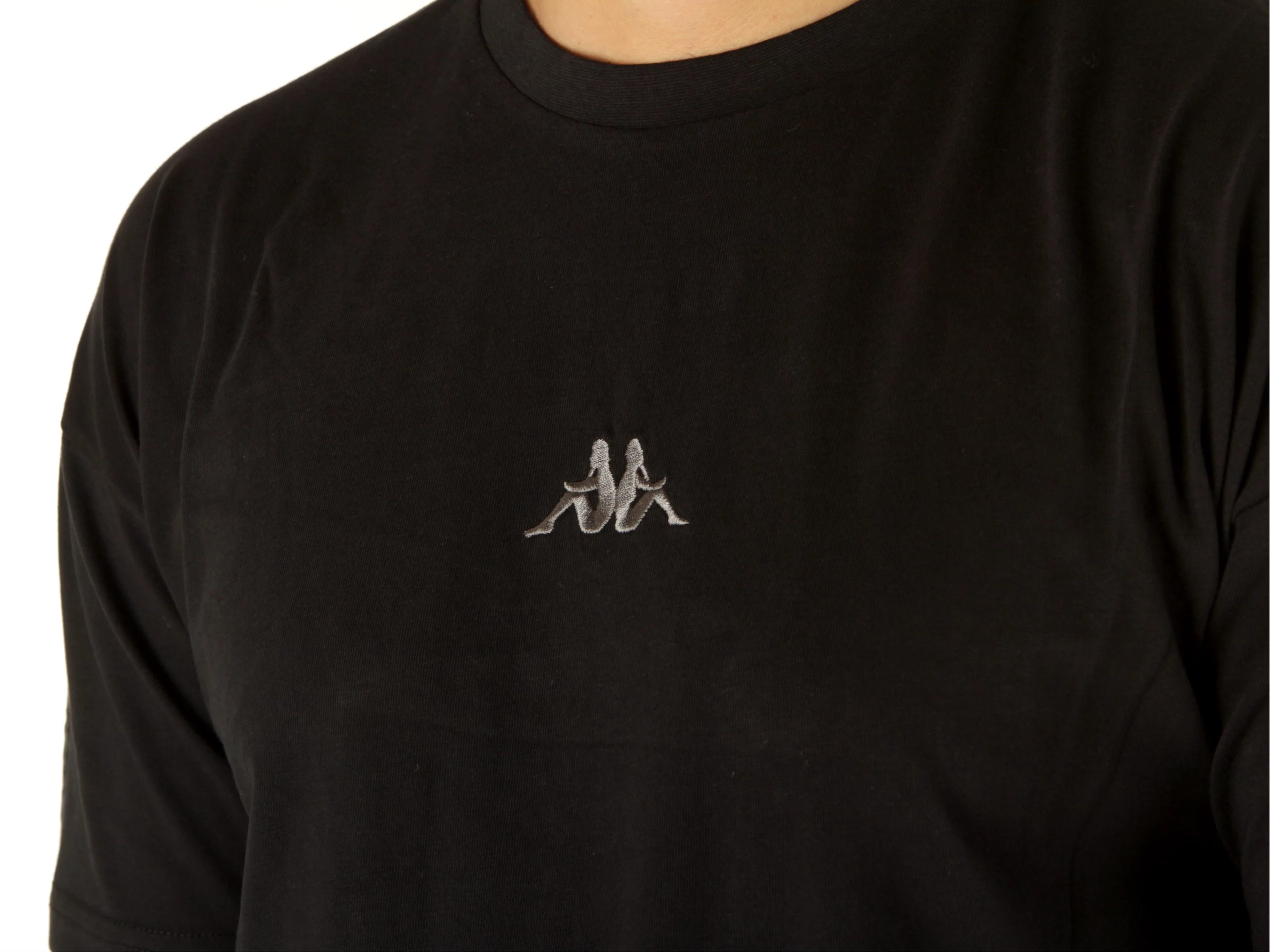 T-Shirt Banda Cuveas - T-Shirt uomo Robe di Kappa | YOUSPORTY Acquista ...
