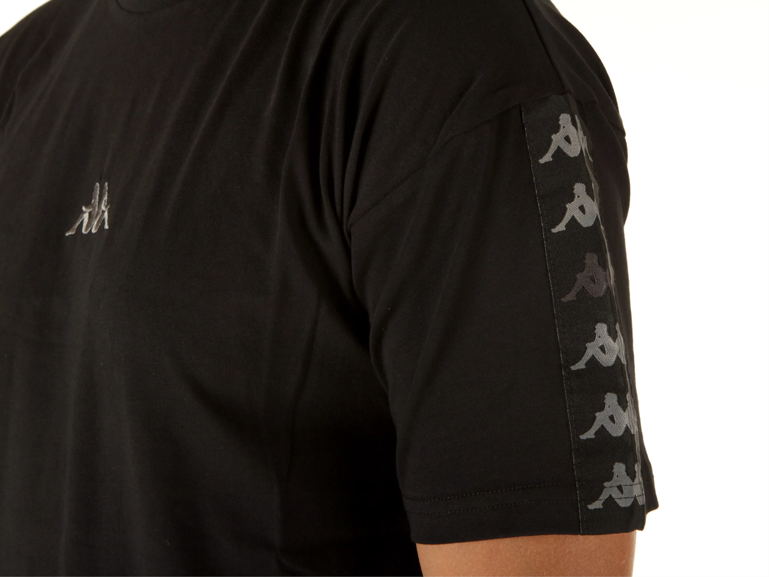 T-Shirt Banda Cuveas - T-Shirt uomo Robe di Kappa | YOUSPORTY Acquista ...