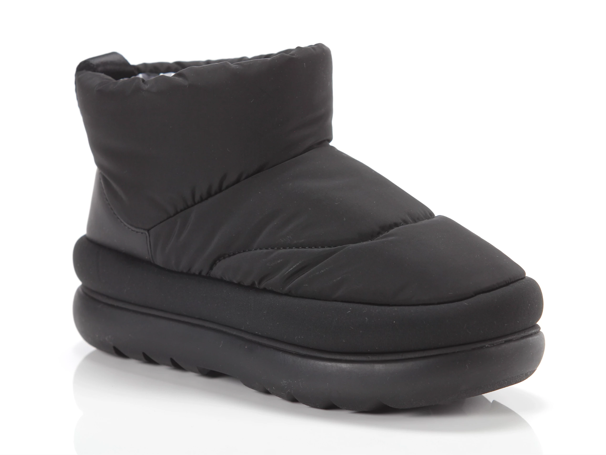 UGG Classic Maxi Mini Black woman 1132017 BLK | YOUSPORTY