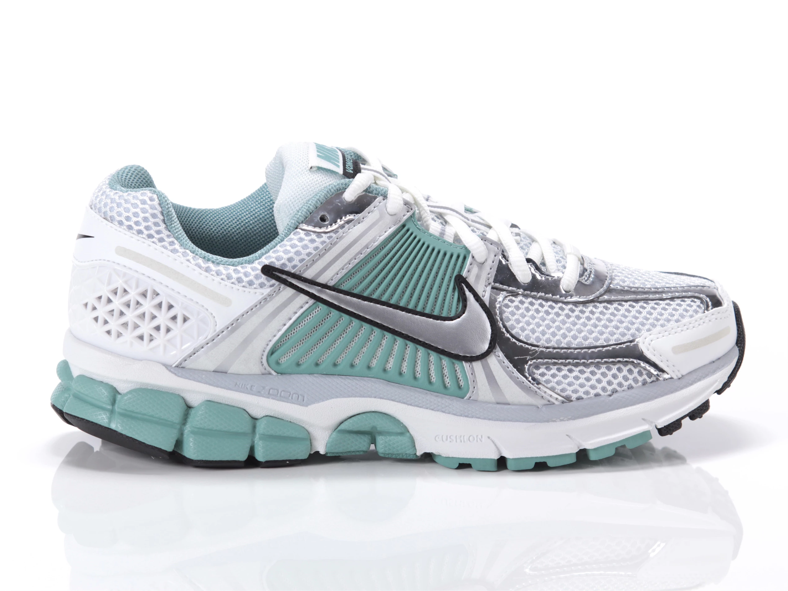 Nike W NIKE ZOOM VOMERO 5 NEWS woman HF1877 101 | YOUSPORTY