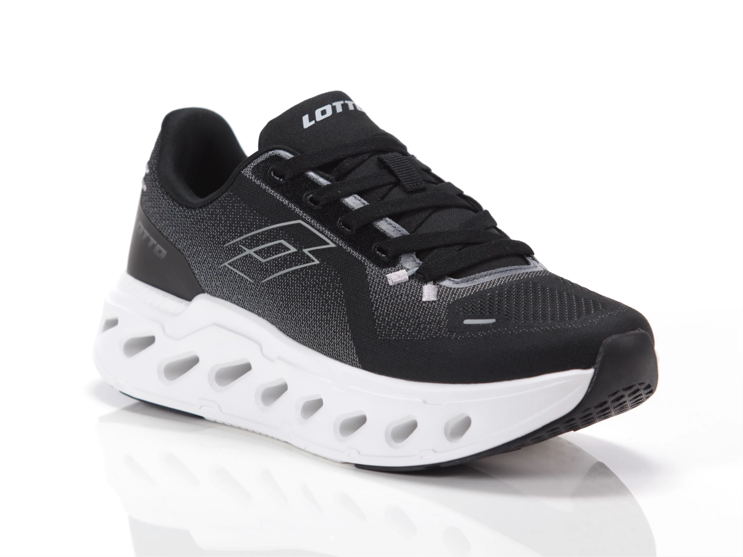 Lotto VENTO 40 AMF W woman 223785 2LJ | YOUSPORTY