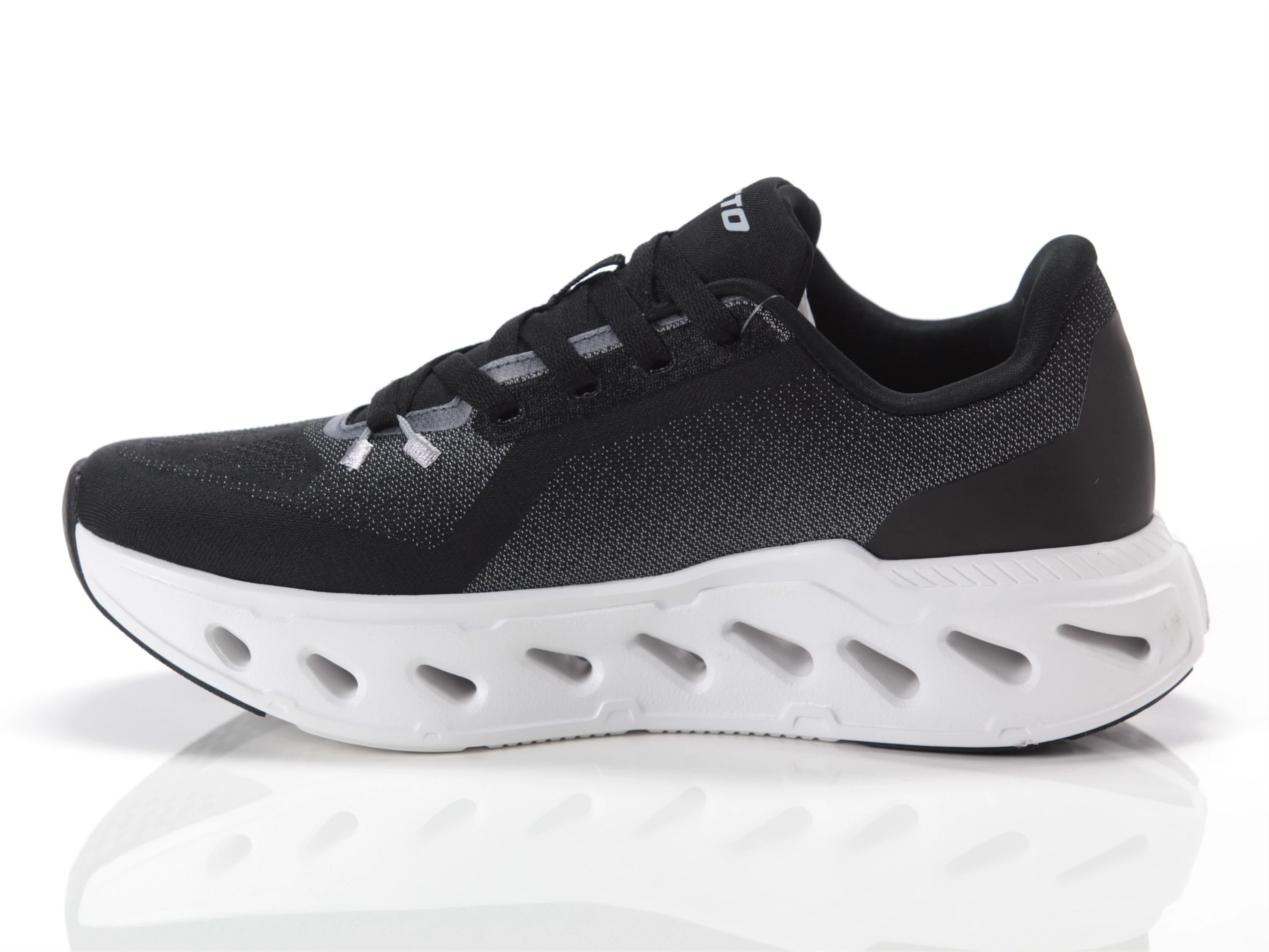 Lotto VENTO 40 AMF W woman 223785 2LJ | YOUSPORTY